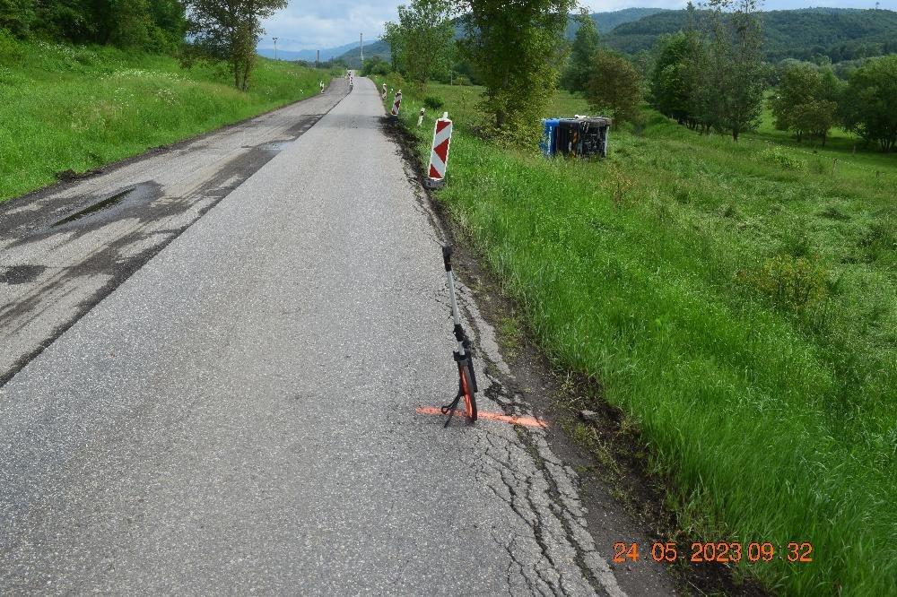 UPOZORNENIE: Polícia uzavrie cestu medzi Rimavskou Baňou a Hnúšťou UPOZORNENIE: Polícia uzavrie cestu medzi Rimavskou Baňou a Hnúšťou