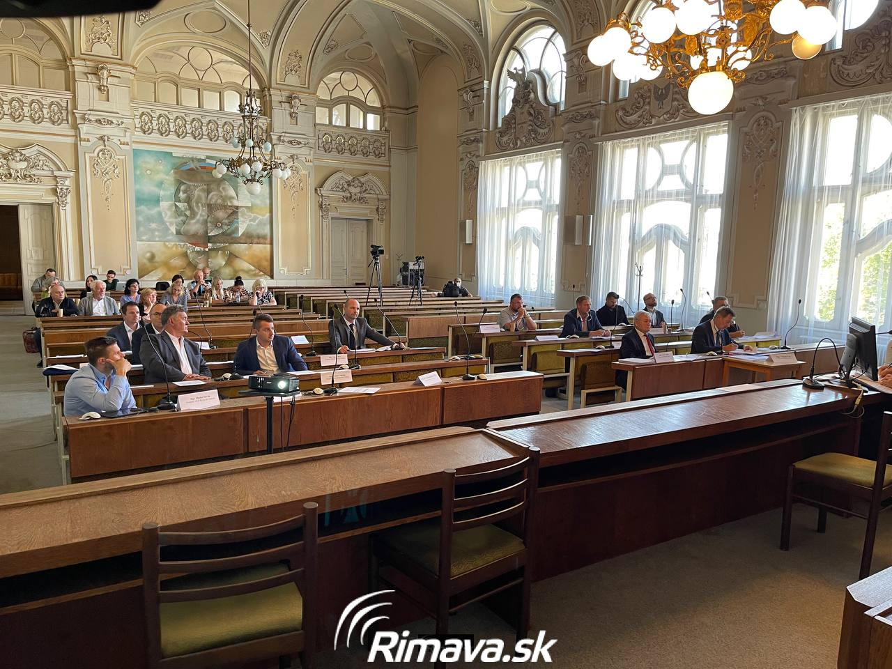 R. SOBOTA: Poslanci mestského zastupiteľstva schválili opätovné ...