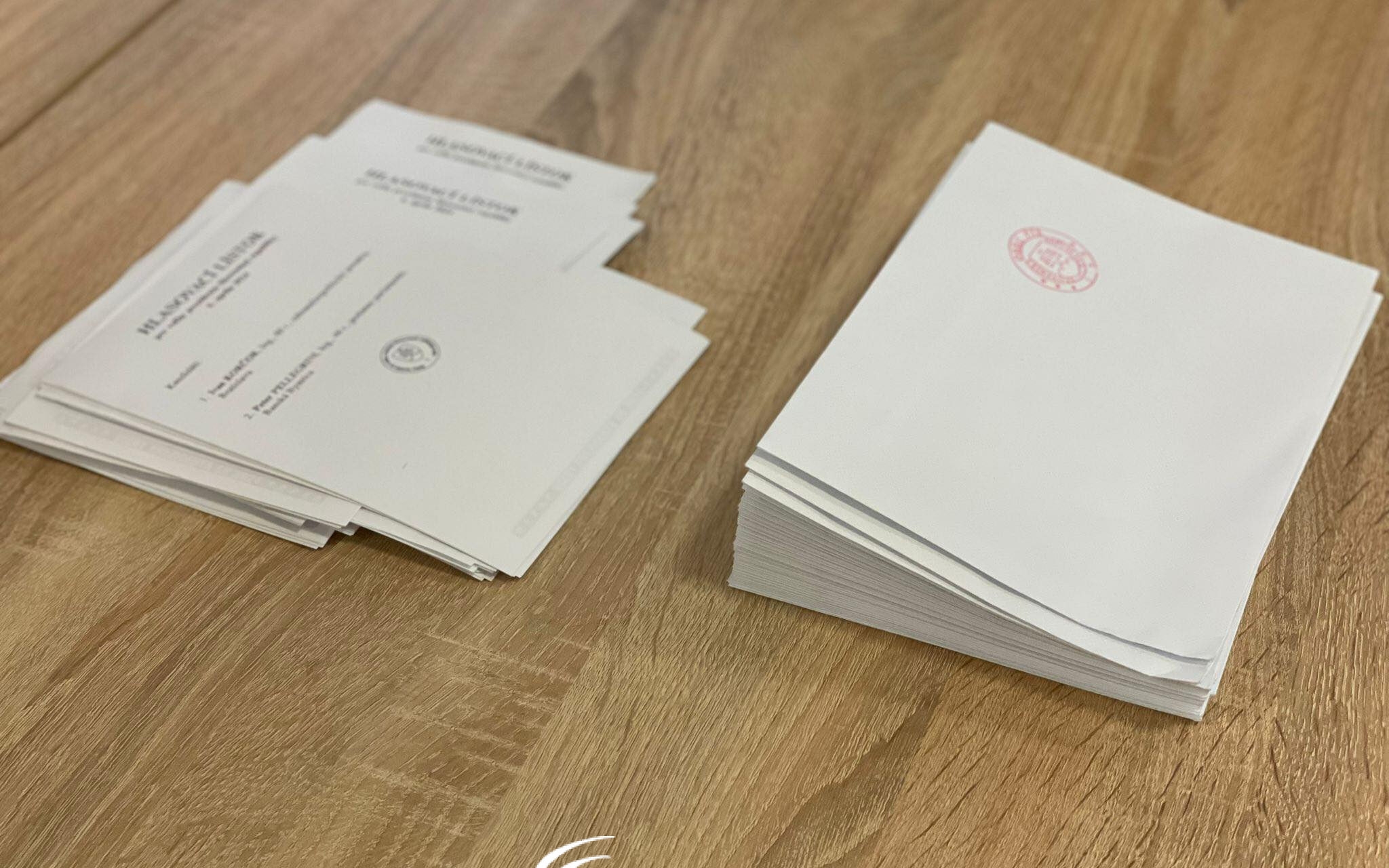 Volebné miestnosti sa zatvorili, čoskoro spoznáme nového prezidenta